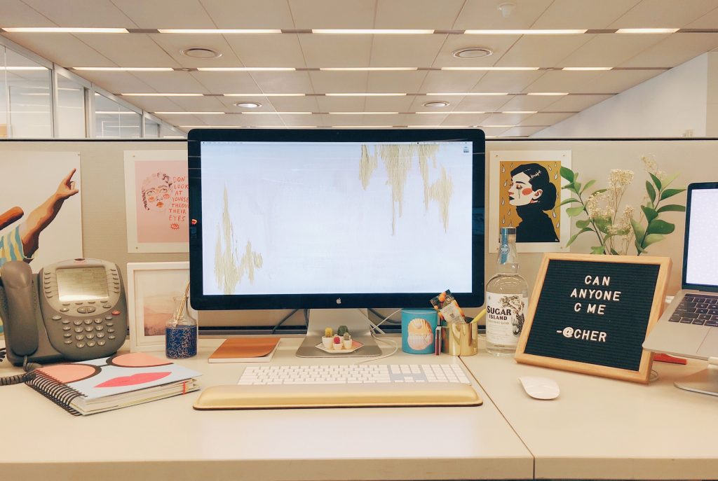 How to Make Your Office Space Look Fun yet Professional with Simple ...